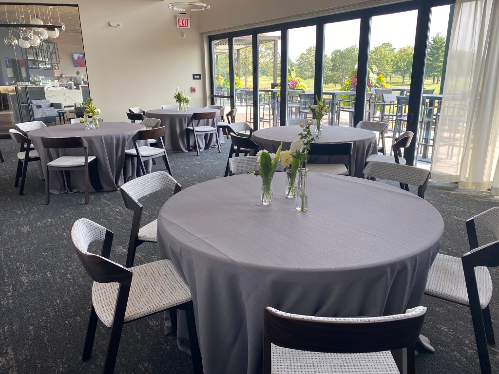 ACORN GRILL + TERRACE - Heritage Oaks Golf Club